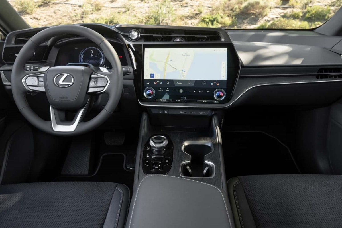 이번엔 다르다더니 "가격 확 낮췄다"... 파격 시도에 SUV 소비자들 ‘술렁’ - 발품뉴스